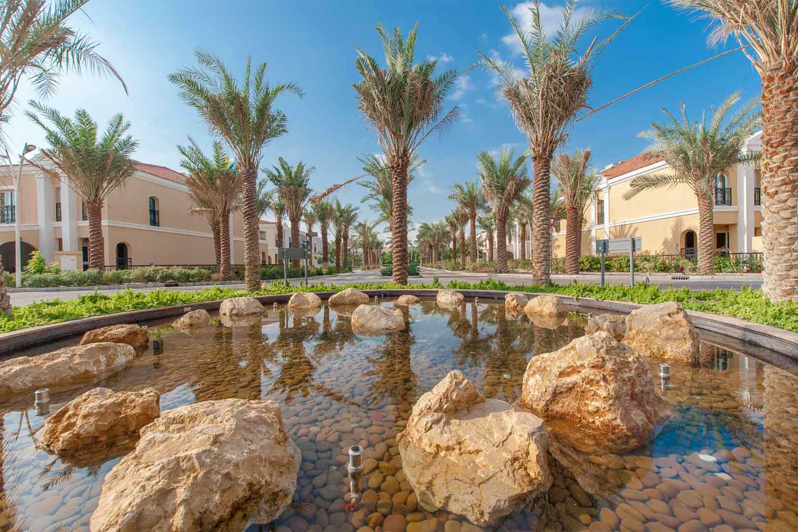 TOWNHOUSES IN GREEN COMMUNITY DIP - Multaqare